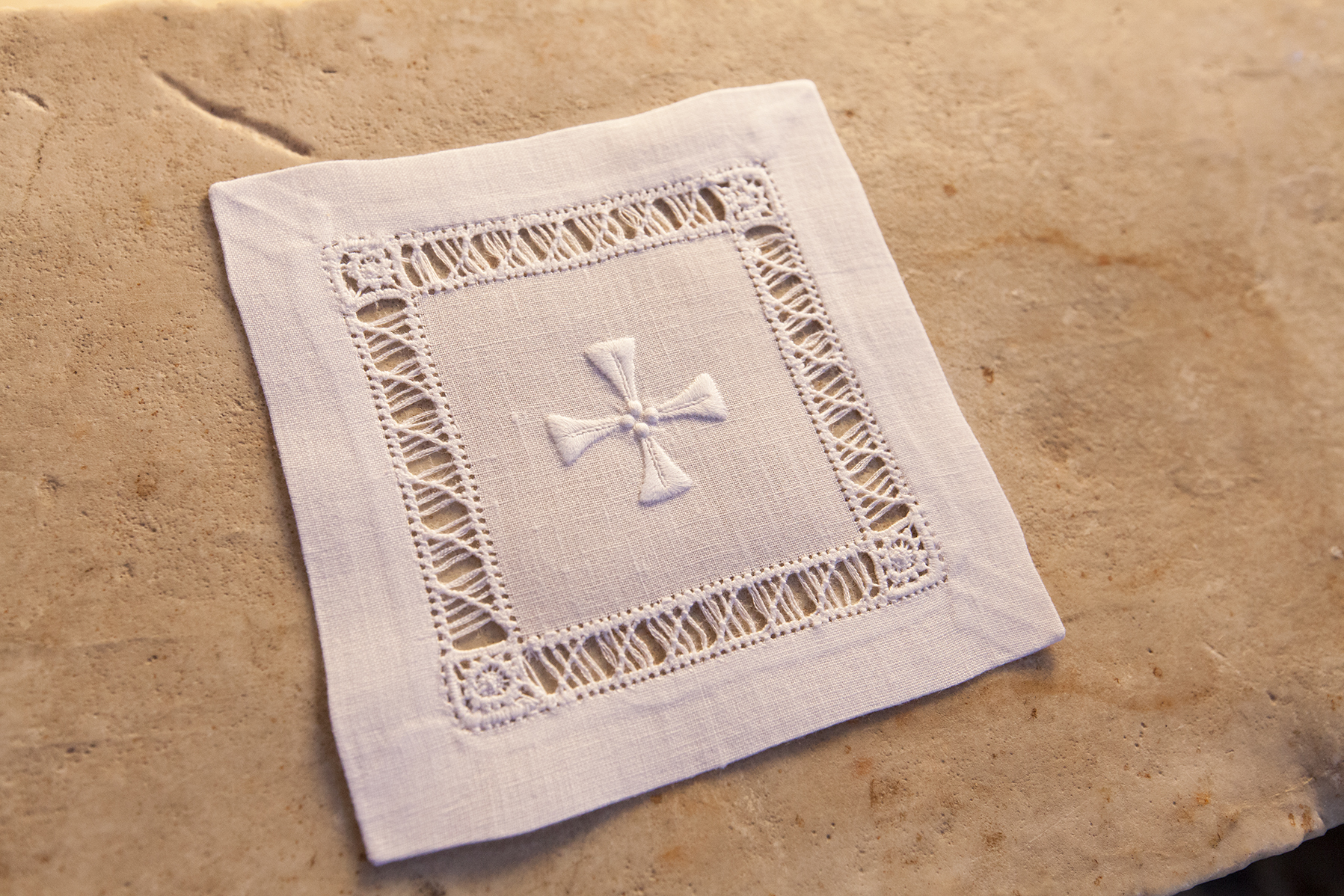 Altar linens | Arte Ricami Liturgico